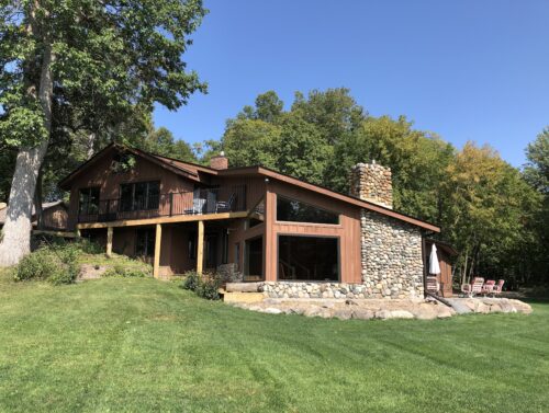 Gull Pointe Estate - Luxury Cabin Rental in Tenstrike MN